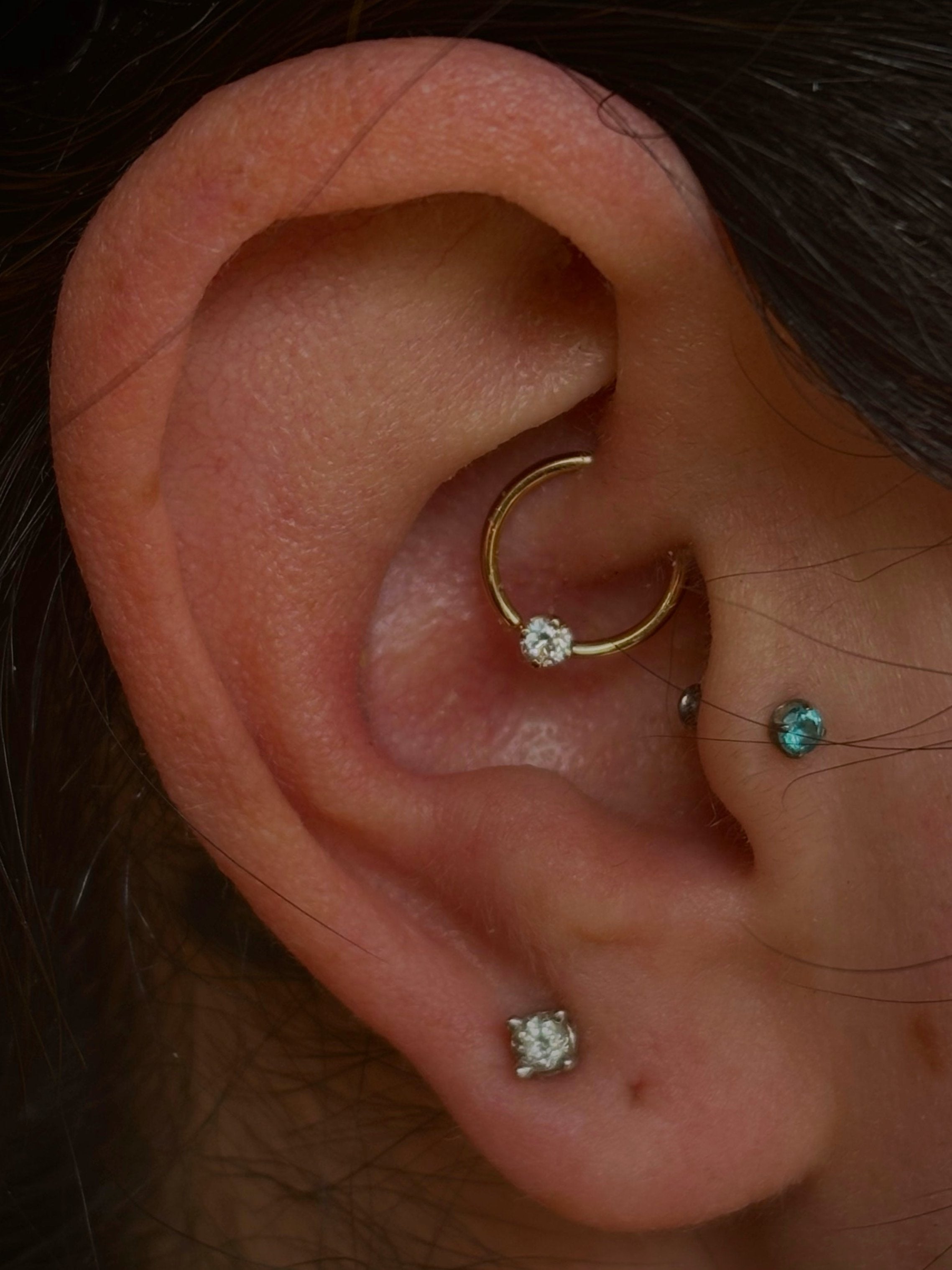 Daith Piercing – Tine Piercing