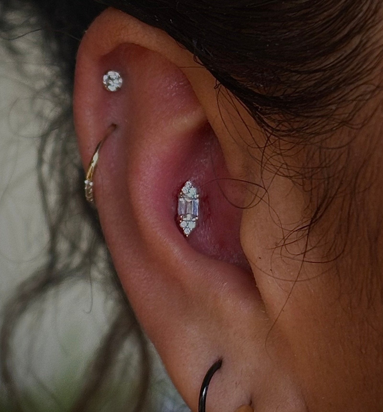 Conch Piercing – Tine Piercing